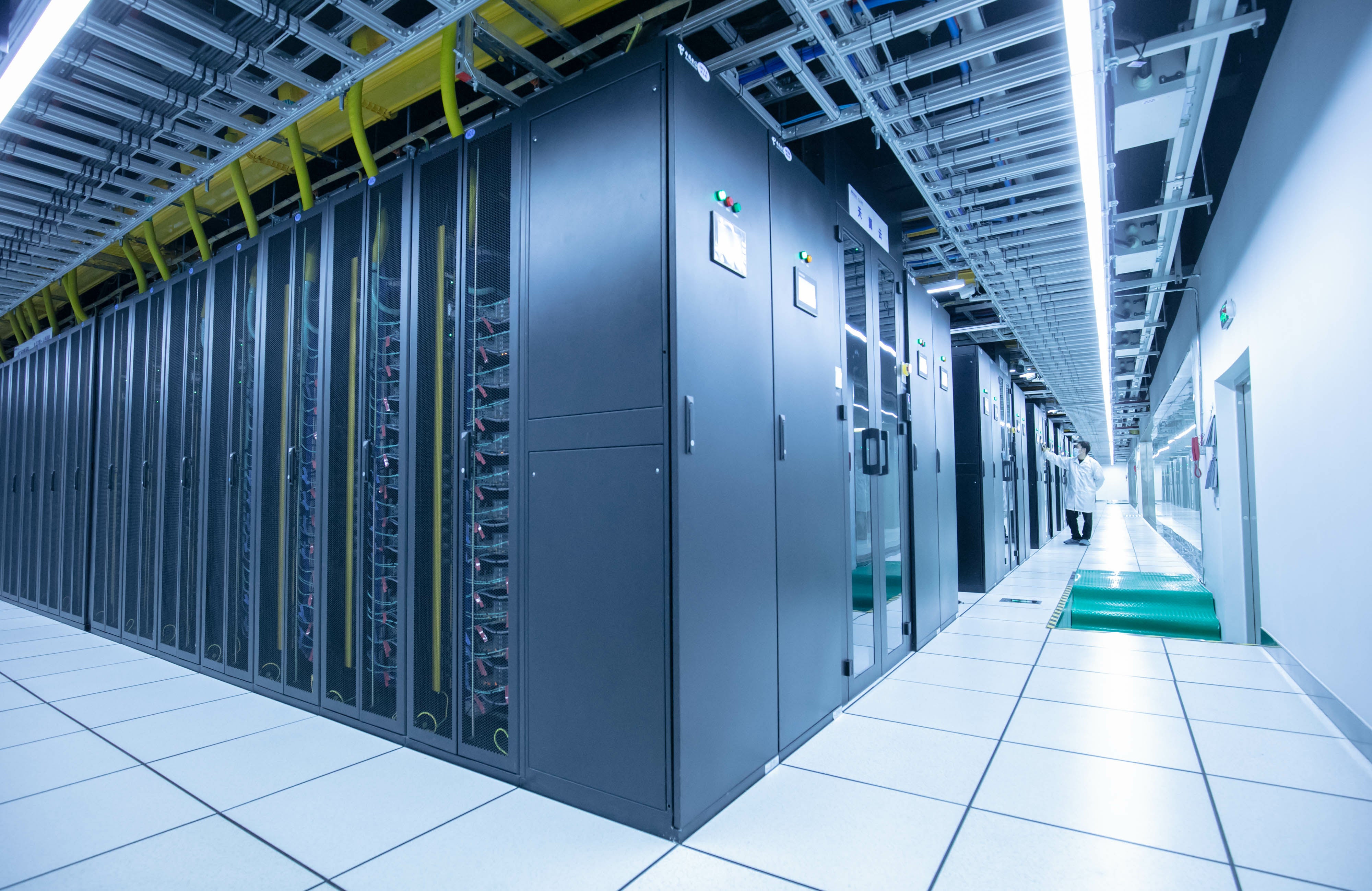 Rack & Patching Equipment – Uplec.Online